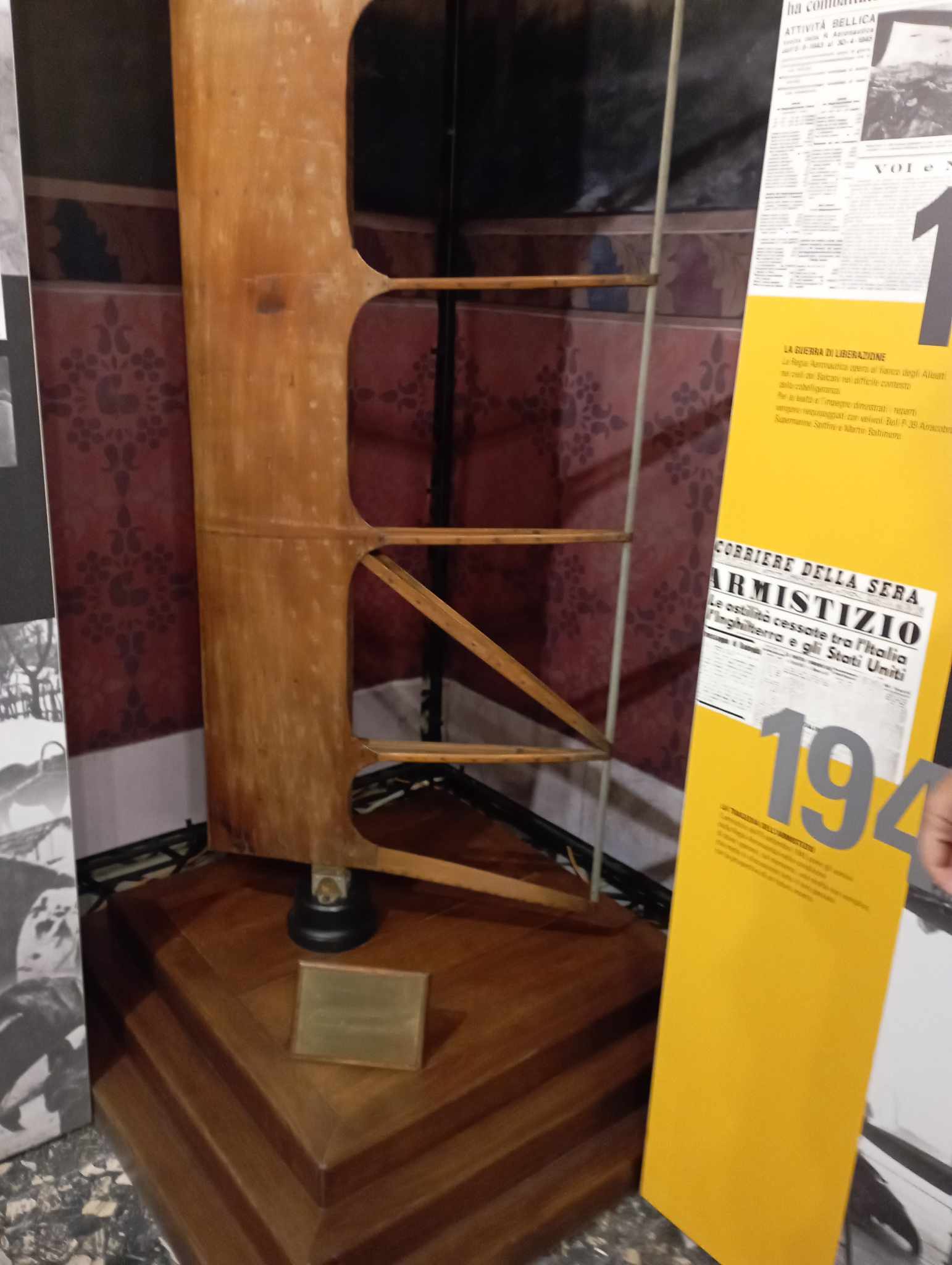 La mostra per il Centenario dell'Aeronautica Militare nella dimora del ...