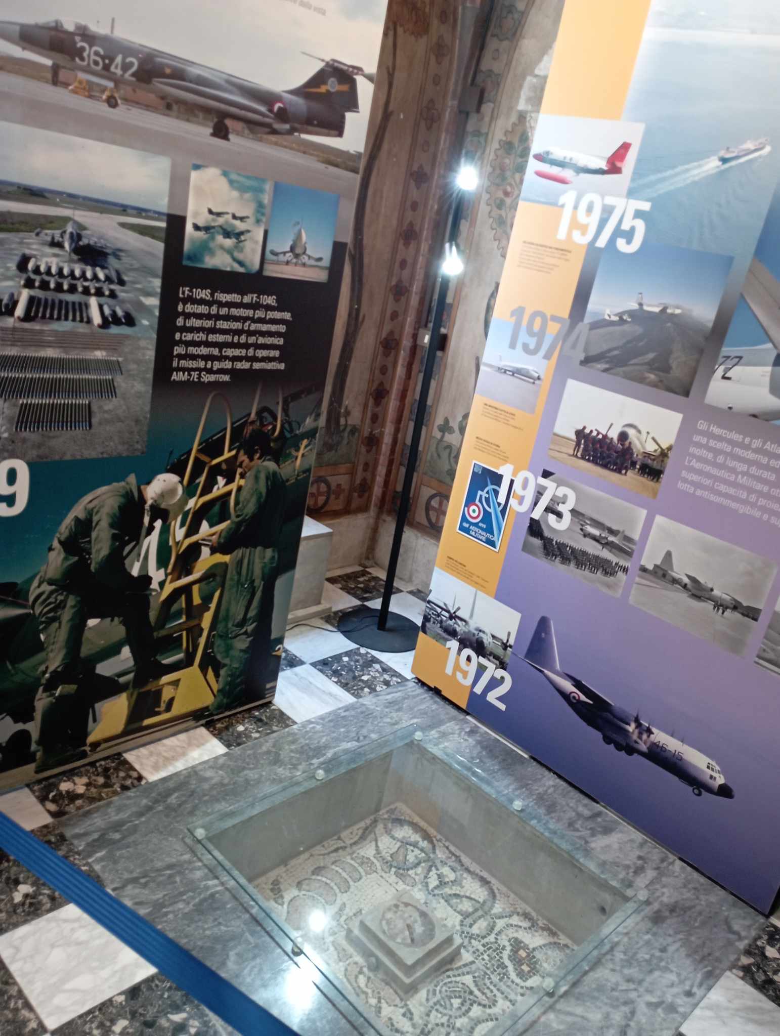 La mostra per il Centenario dell'Aeronautica Militare nella dimora del ...